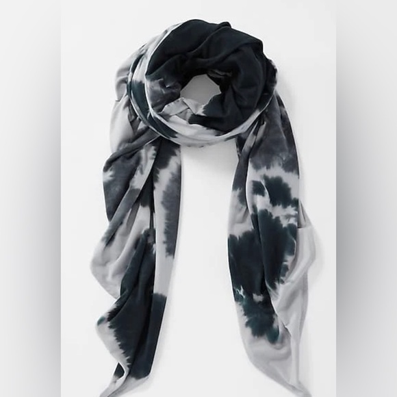 J. Jill | Accessories | Jjill Pure Jill Tiedyed Knit Carbon Multi Scarf Wrap 55 By 55 | Poshmark